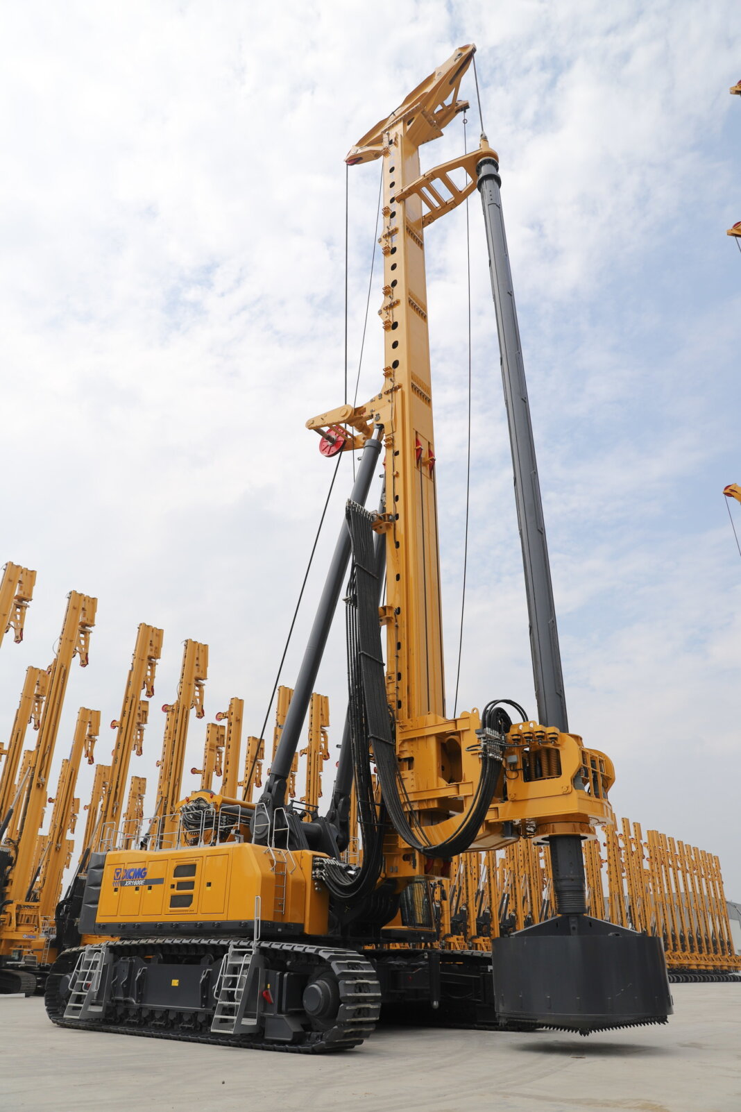 XCMG Manufactures Large Rotary Drilling Rig for Offshore Wind Piling ...